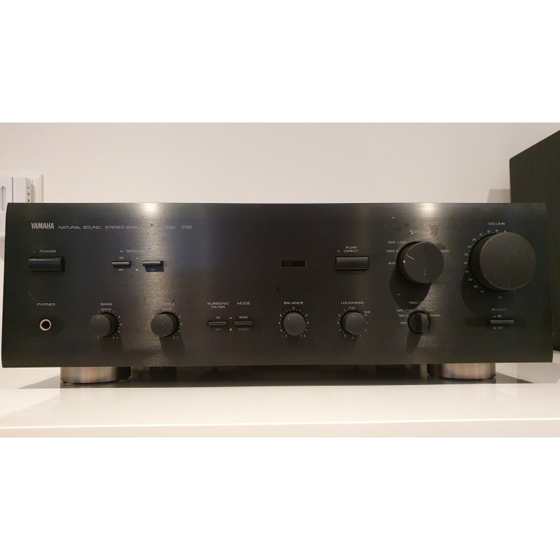 *verkocht* Yamaha AX-550 Natural sound Stereo amplifier