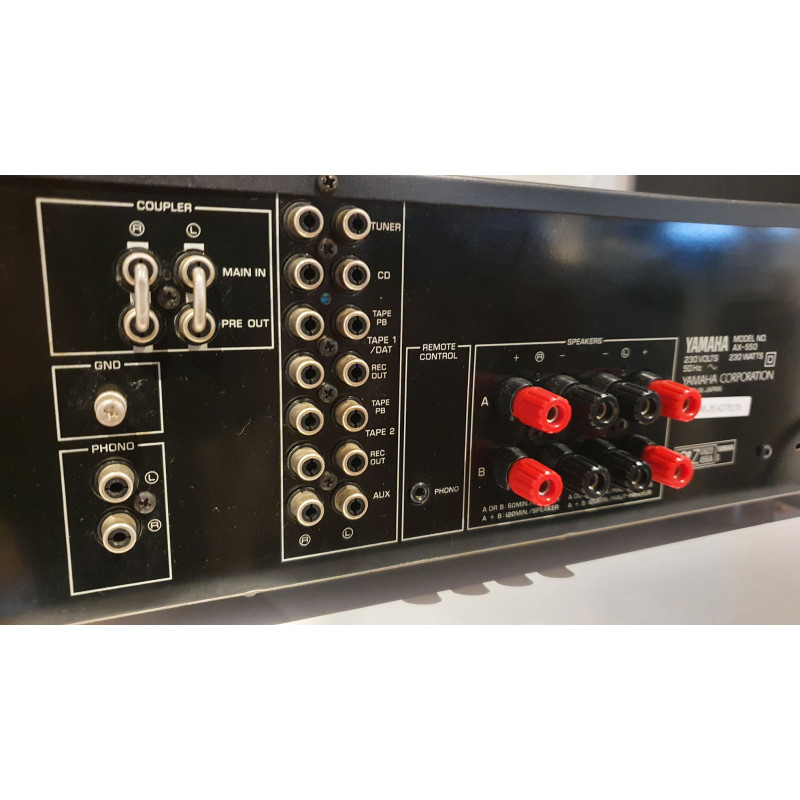 *verkocht* Yamaha AX-550 Natural sound Stereo amplifier